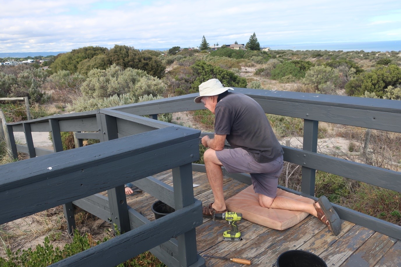 Vale (farewell) John Hansen – TENNYSON DUNES GROUP